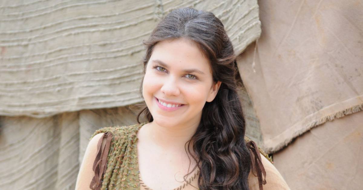 Thais Müller dá vida a Gerusa - Purepeople