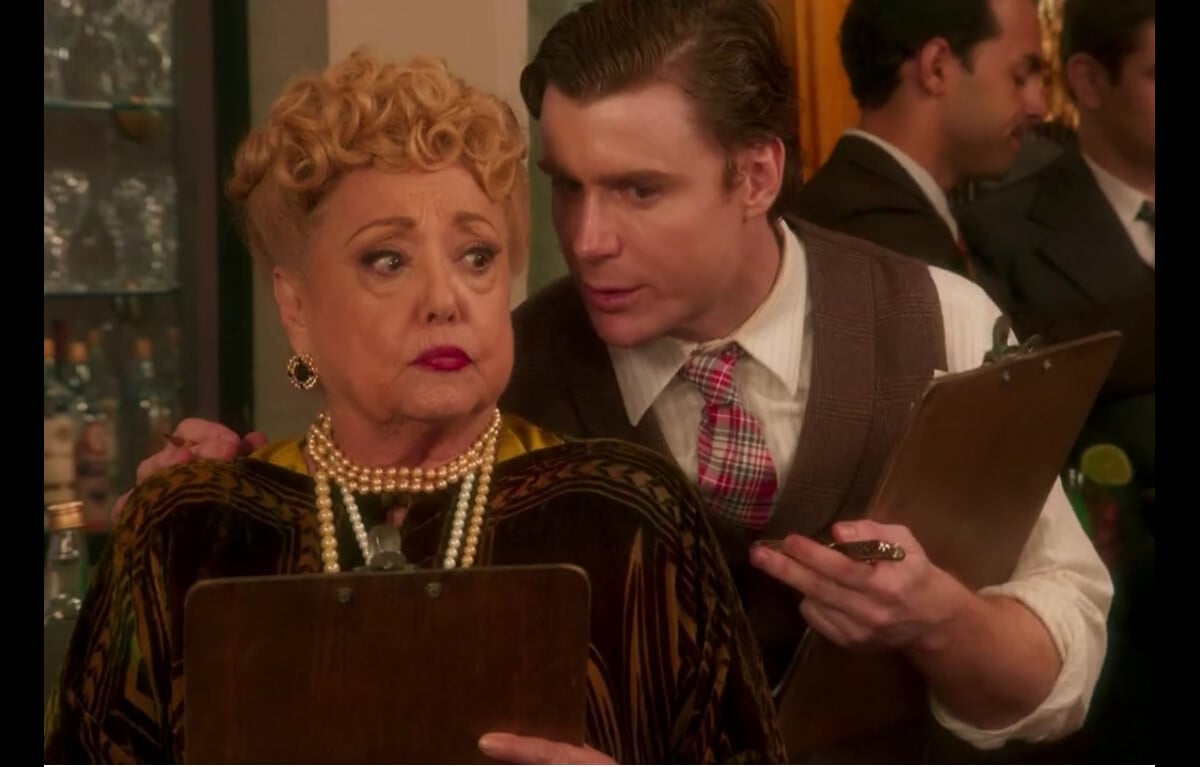 Foto: Vermelho (Gabriel Canella) viu Filomena (Débora Nascimento) ser ...