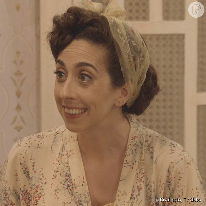 Clarice (Mariana Armellini) tenta convencer Vermelho (Gabriel Canella ...