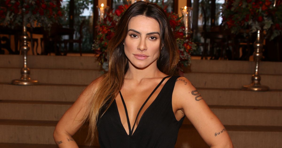 Cleo Pires, no ar na novela 'Haja Coração', costuma ter sua boa forma ...