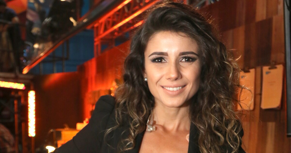 Paula Fernandes posta vídeos de biquíni e mostra corpo escultural. Veja ...