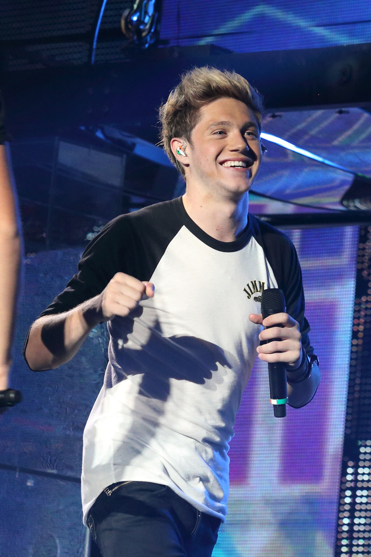 Foto: One Direction se tornou o primeiro grupo a estrear em primeiro ...