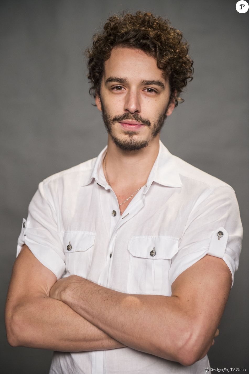 Claudio (Gabriel Stauffer) é compreensível com Ivana (Carol Duarte), na ...