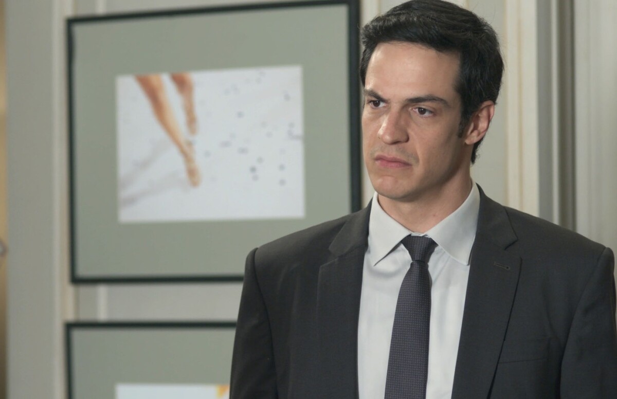 Foto: Eric (Mateus Solano) usa roupa de gari para estar perto de Luiza ...