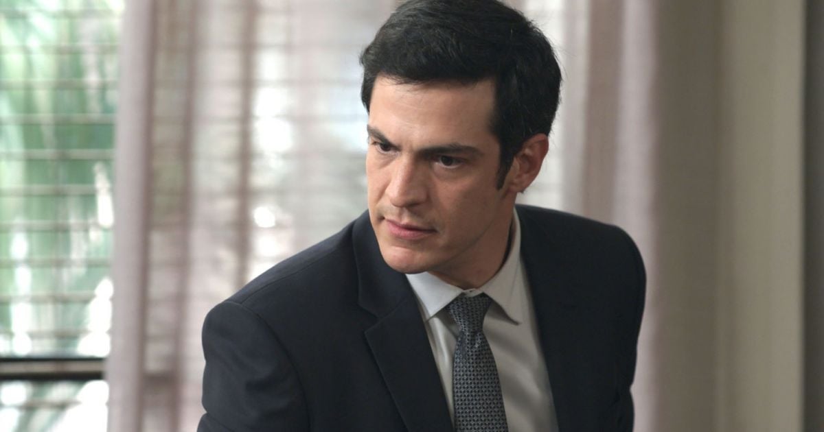 Eric (Mateus Solano) dirá ainda que Pedrinho (Marcos Caruso) está ...