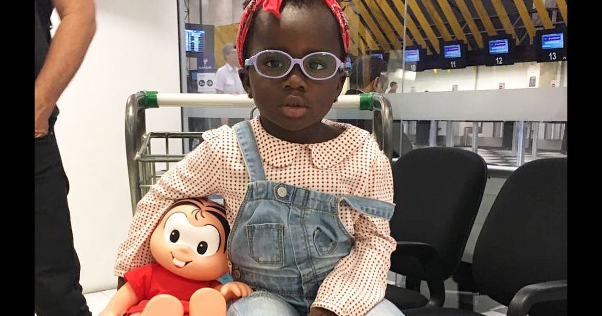 'Então tá, Minnie. Dá um sorriso para foto', voltou a pedirGiovanna ...