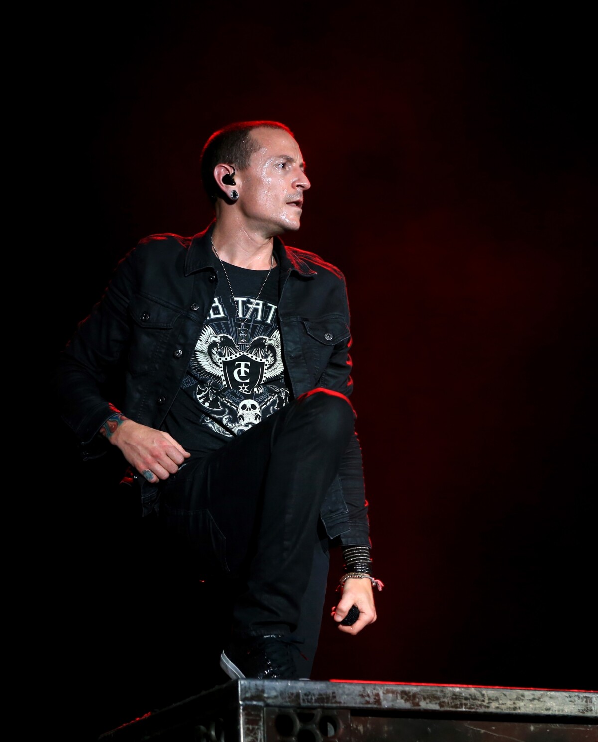 Foto: Chester Bennington, da banda de rock Linkin Park, foi encontrado ...