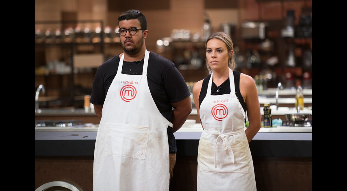Foto: Leo disputou a permanência com Deborah no 'MasterChef' - Purepeople