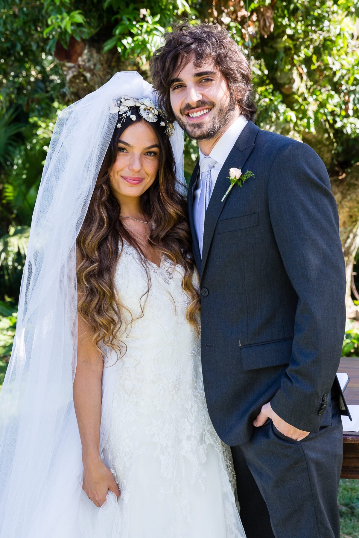 Foto: Em 'A Força do Querer', Ruy (Fiuk) se casou com Ritinha (Isis ...