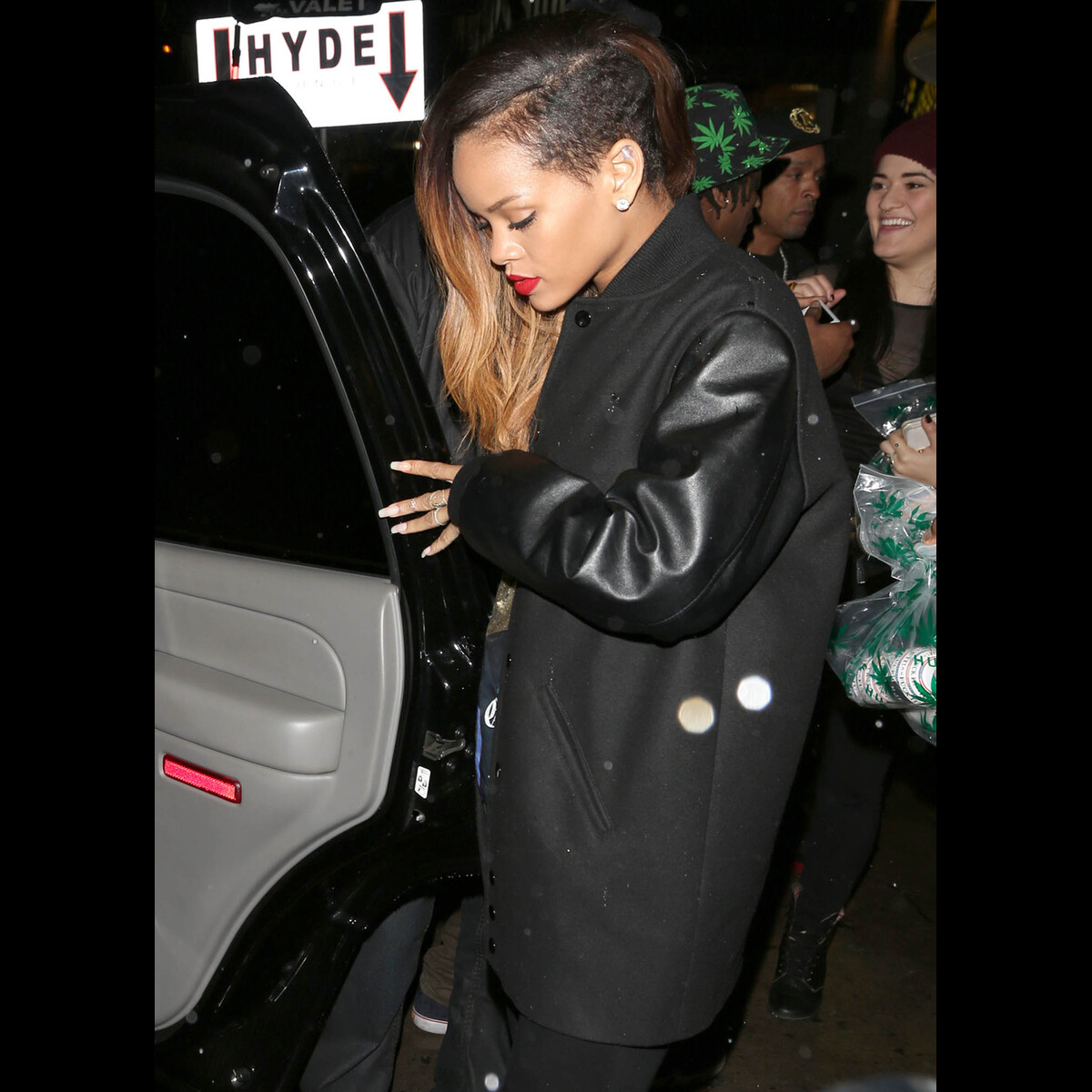 Foto: Rihanna exibe novo penteado, adquirido desde o ínicio de janeiro ...
