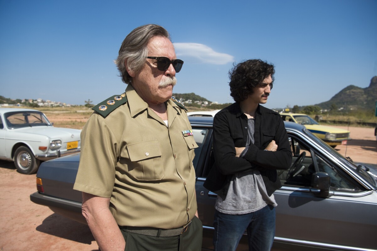 Foto: Gustavo (Gabriel Leone) só conseguirá a liberdade quando Ernesto ... Foto: Gustavo (Gabriel Leone) só conseguirá a liberdade quando Ernesto ...