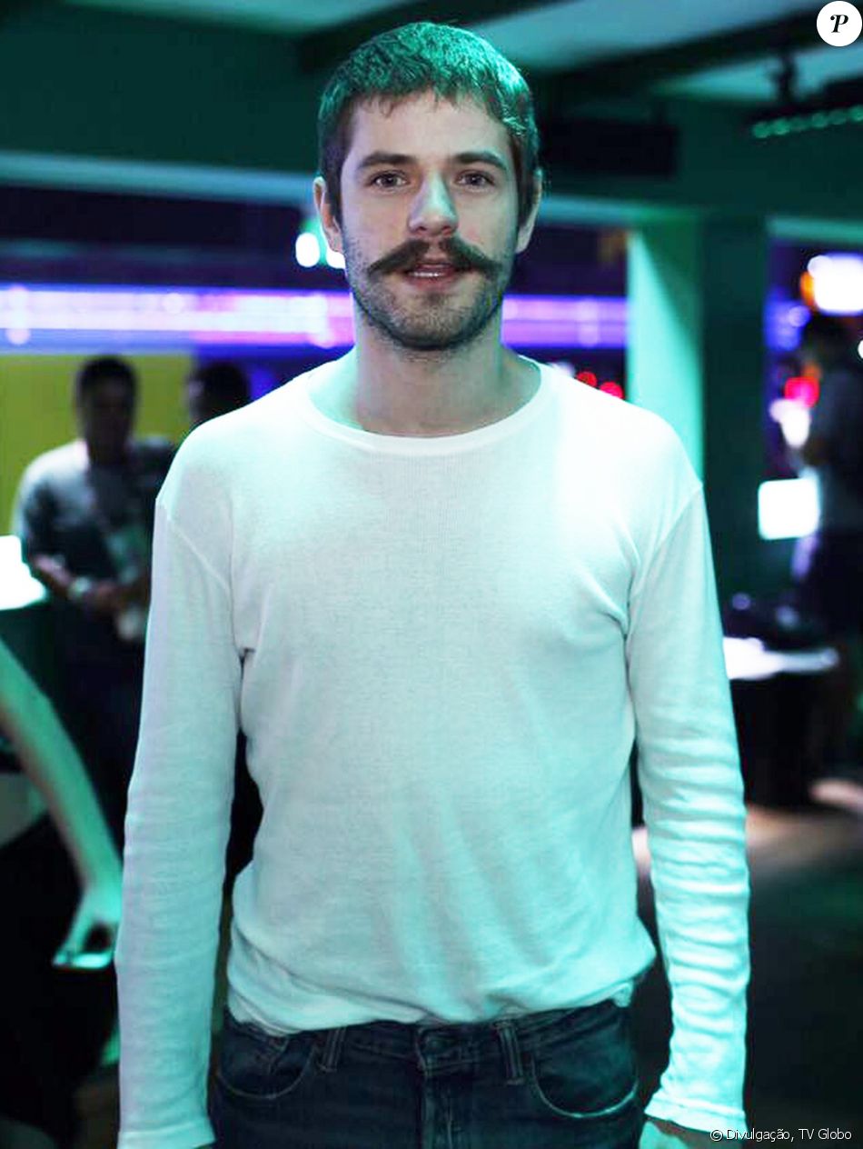 Maurício Destri mostra novo visual no RIR após fim de 'Os Dias Eram ...