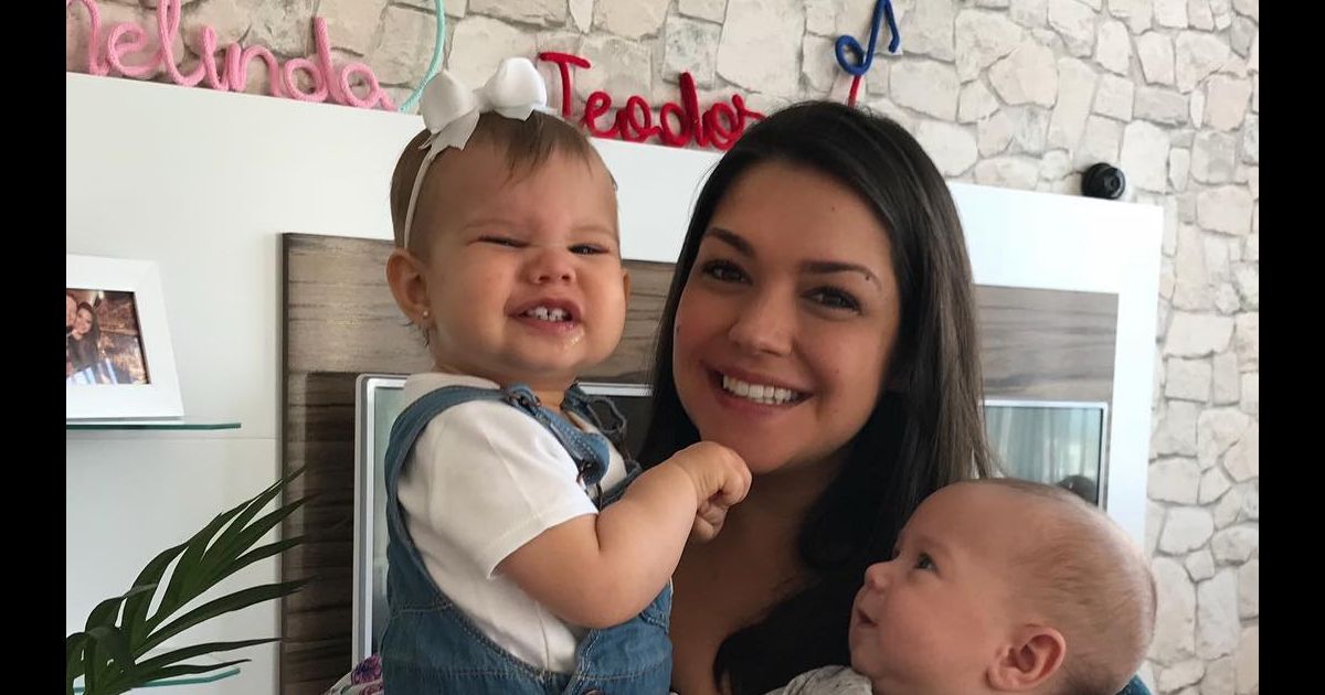 Teodoro completou 3 meses de vida nesta quarta-feira (25) e ganhou ...