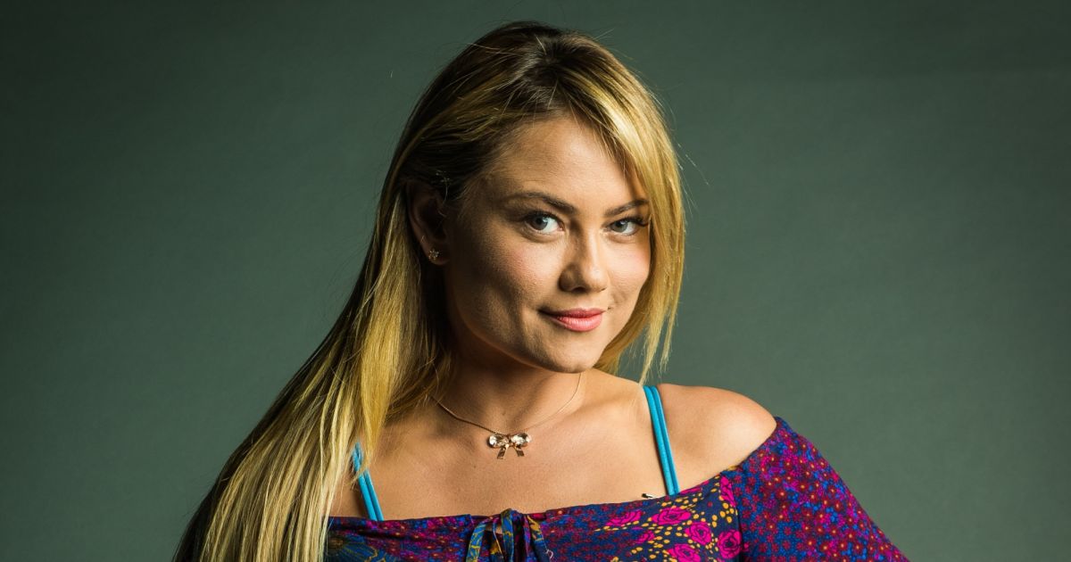 Ellen Rocche está atualmente no ar como a Suzy da novela 'O Outro Lado ...