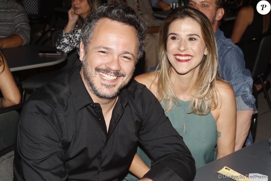 Danton Mello e a empresária Sheila Ramos prestigiam show da dupla - Purepeople