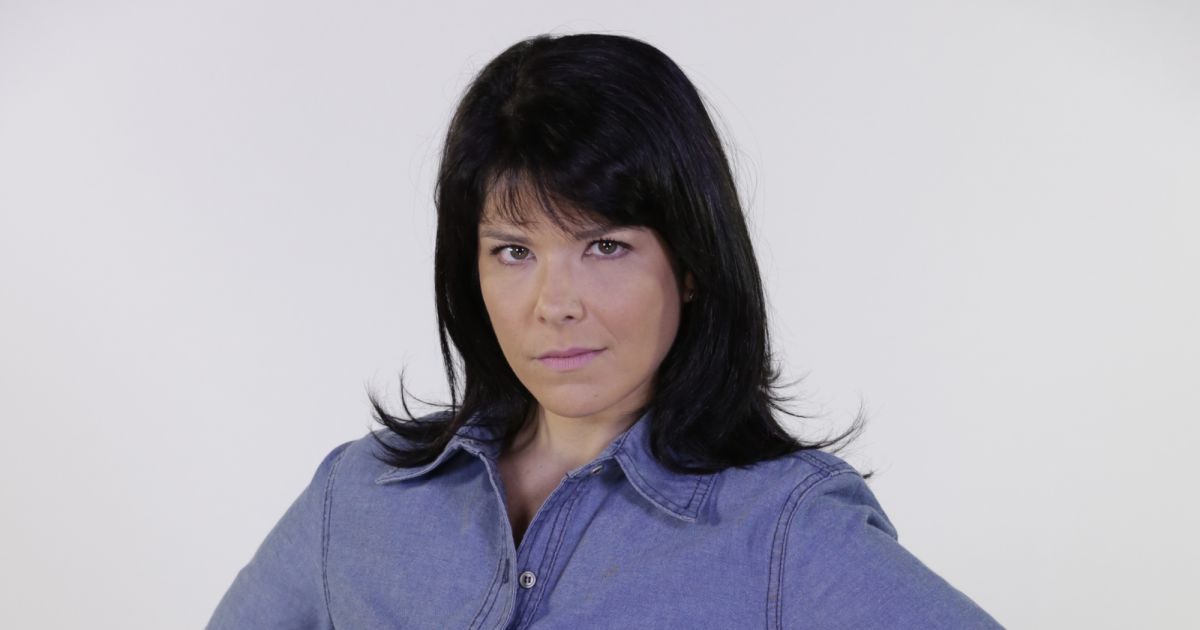 Natália (Samara Felippo) é uma policial competente e amante de César ...