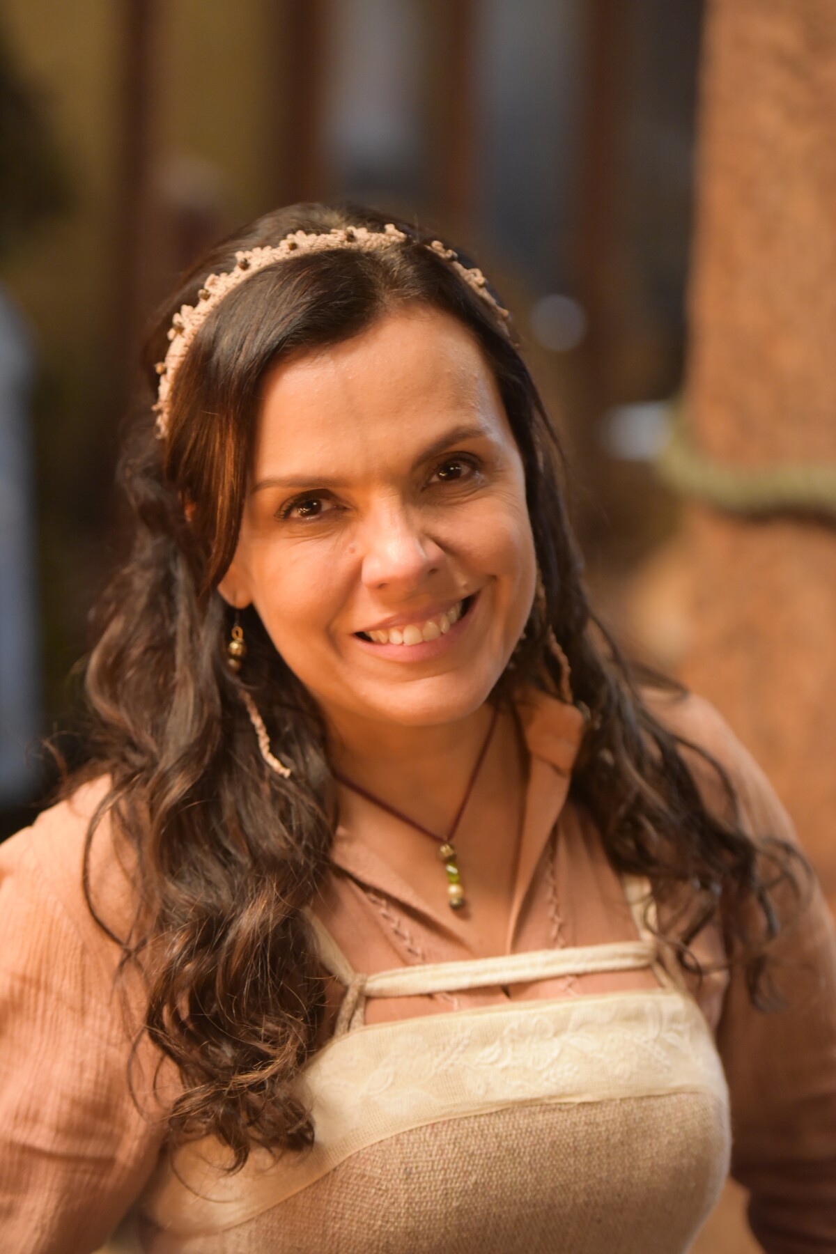 Foto: Tiana (Marcela Muniz) se espanta ao ver que Arturo (José Victor Pires) tem mancha igual a ...