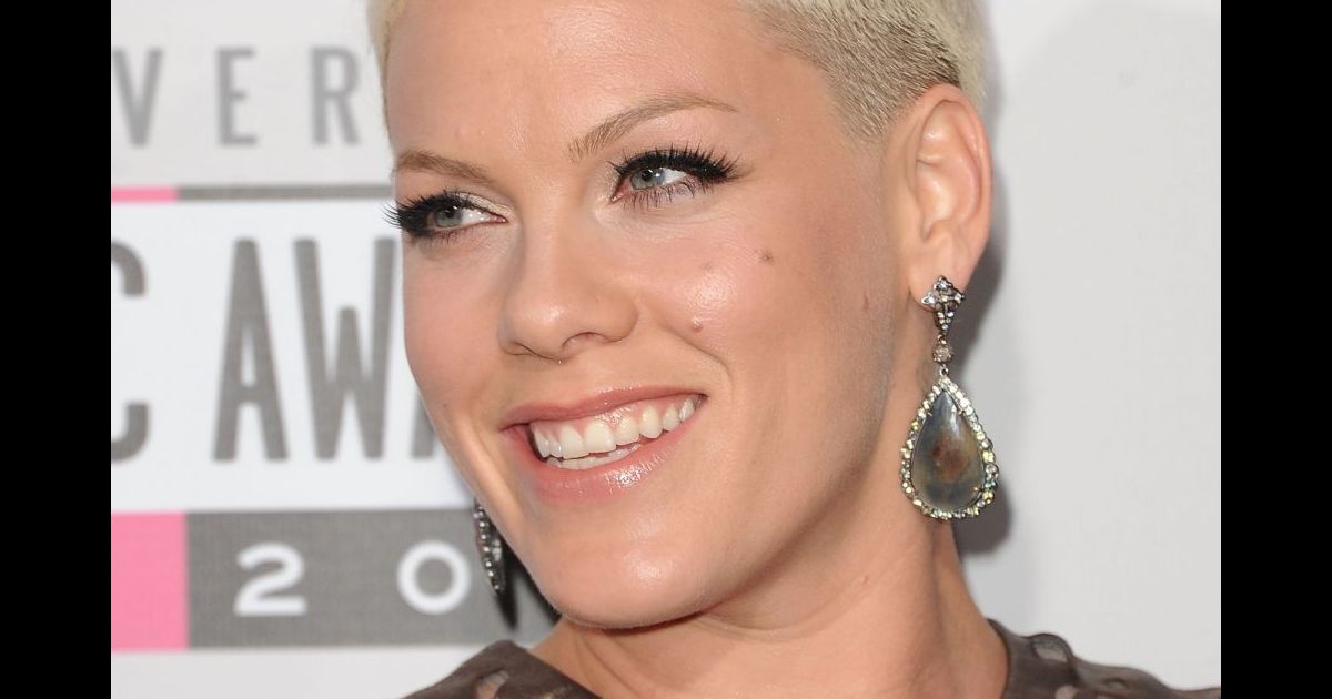 Pink lança clipe 'Beautiful trauma' e é comparado a 'Essa Mina É Louca ...