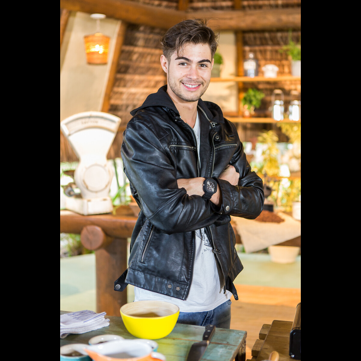 Foto: Em jogo, Larissa Manoela diz que dispensa Rafael Vitti: 'Deixa ...