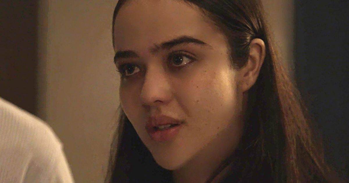 Apoiada por Clara (Bianca Bin), Laura (Bella Piero) faz regressão e ...