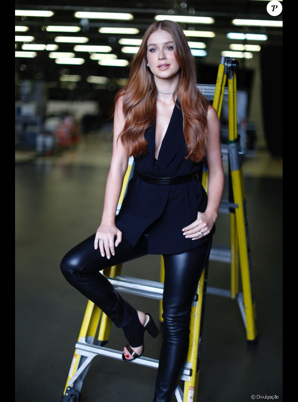 Marina Ruy Barbosa apostou em um look da grife Colcci - Purepeople