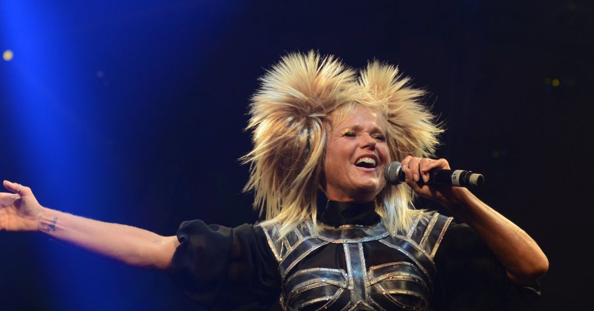 Xuxa cantou sucessos como 'Ilariê' e 'Arco-Íris' durante show em festa ...