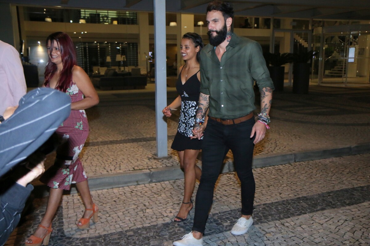 Foto: Ex-BBB Wagner falou que foi cauteloso no início da relação com ...