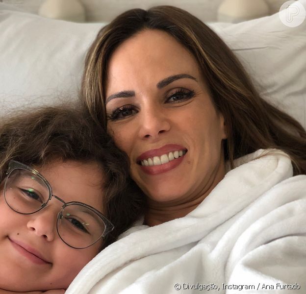 Filha acompanhou Ana Furtado, com câncer de mama, em quimioterapia: 'Me ...