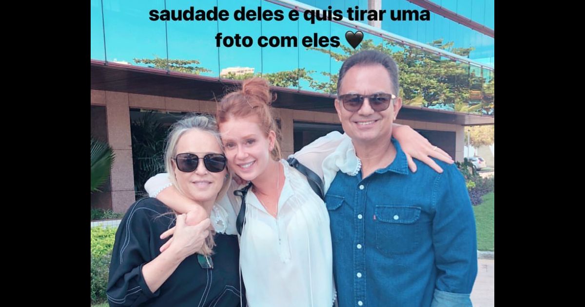 Marina Ruy Barbosa posa com os pais, Gioconda e Paulo, em foto postada ...