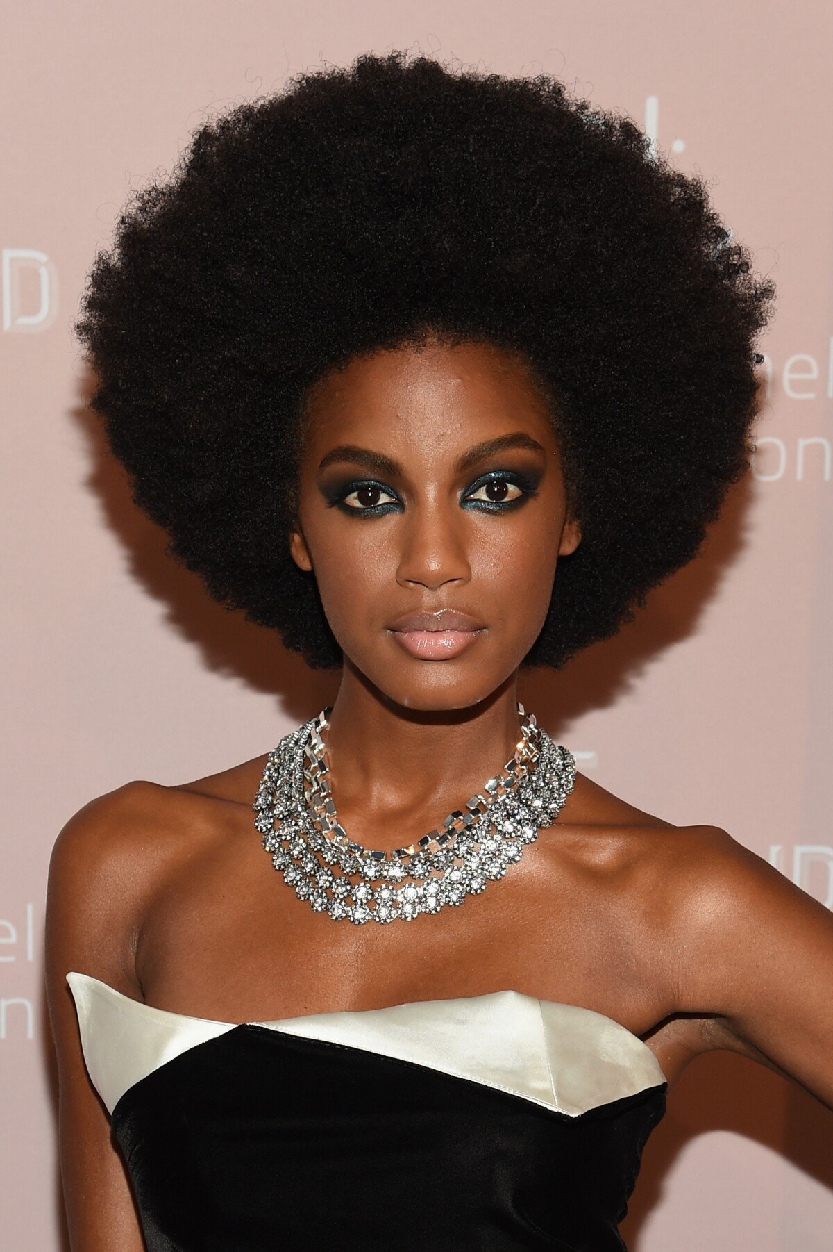 Foto: Famosas brilham na 4ª edição do Diamond Ball, promovido pela ...