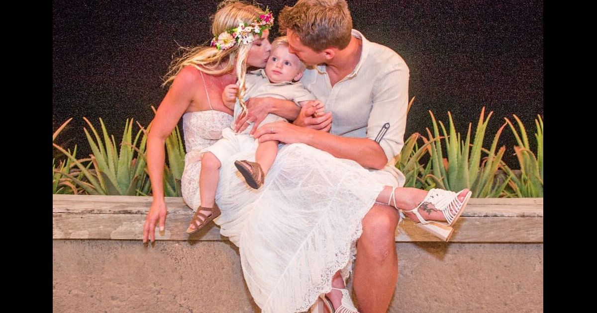 Karina Bacchi paparicou o filho, Enrico, em pré-casamento com Amaury ...