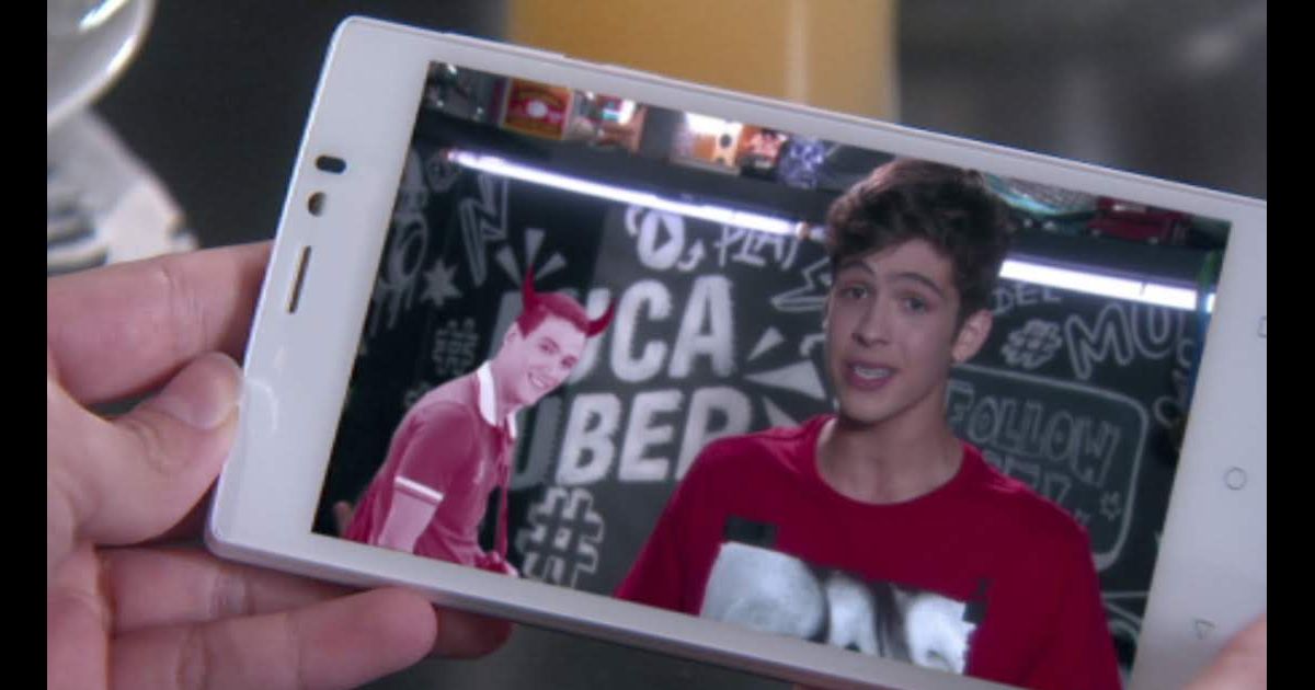 Luca Tuber (João Guilherme) faz um vídeo sobre Guilherme (Lawrran Couto ...