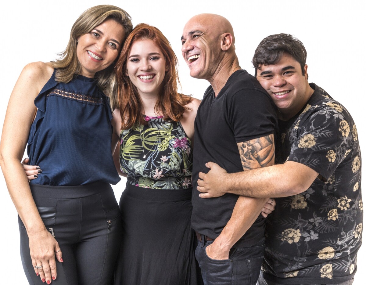 Foto: Ana Clara, Eva, Ayrton e Doda ficaram no segundo andar antes de ...