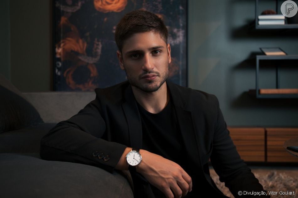 Daniel Rocha publicou uma foto de rosto e web apontou que ator havia ...