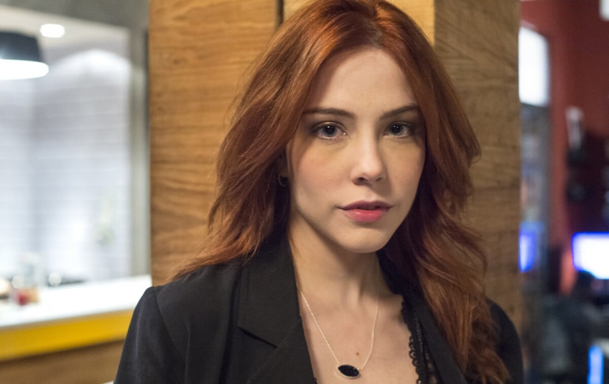 Foto: Na novela 'Órfãos da Terra', Valéria (Bia Arantes) roubou o ex ...