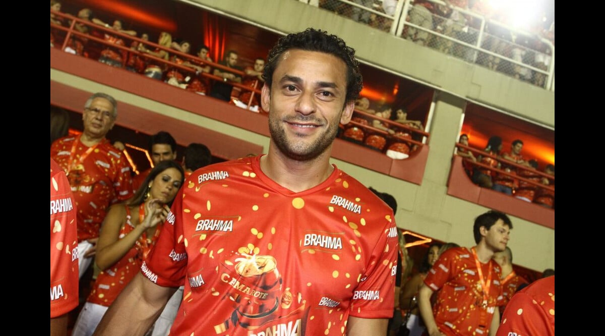 Foto: Fred tem fama de conquistador e foi visto aos beijos com loira no ...