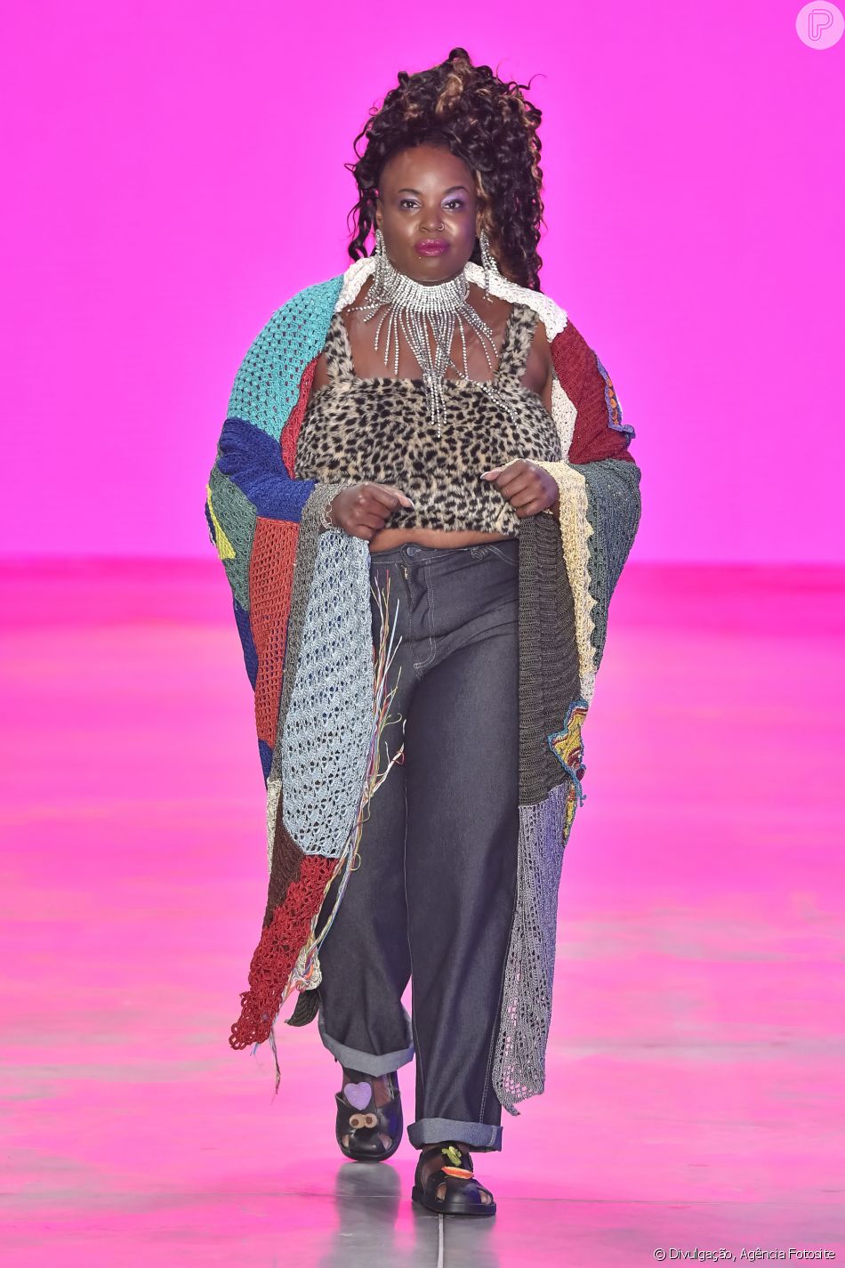 Diversidade na moda: modelo negra e com curvas foi destaque no desfile ...