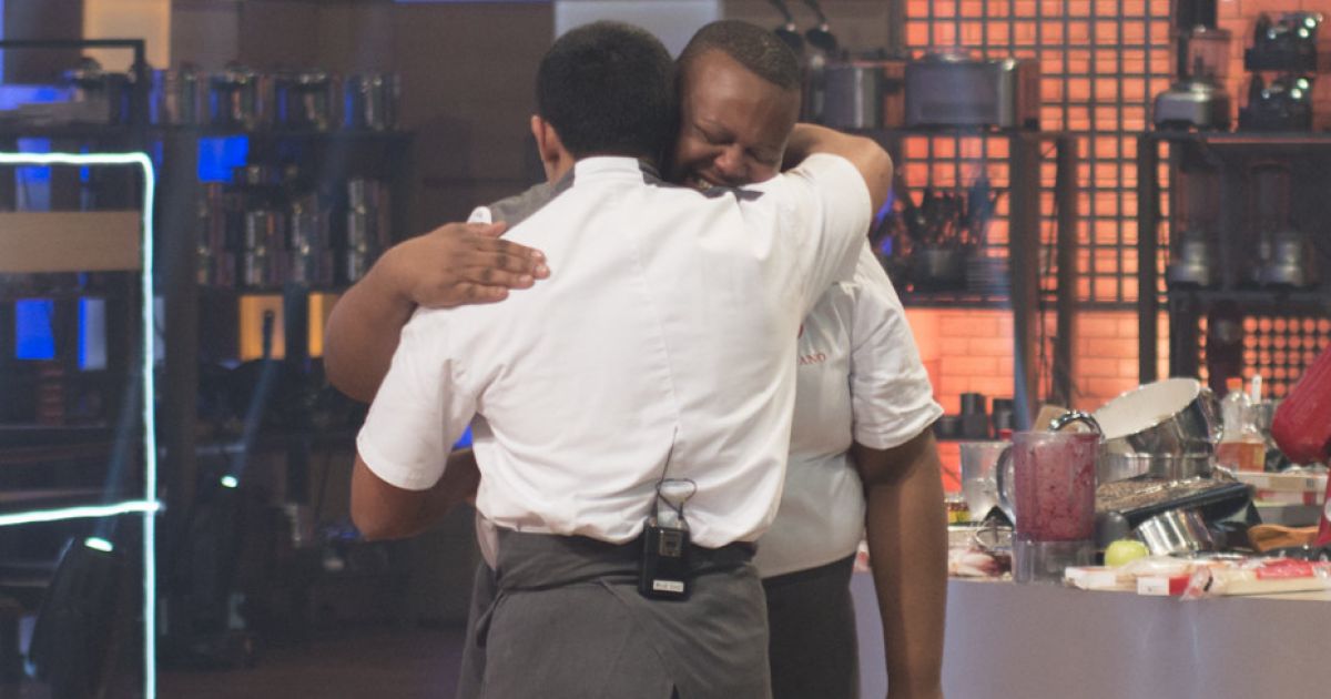 Em 'MasterChef', Estefano Zaquini ganha prova dos canapés e chora ao se ...