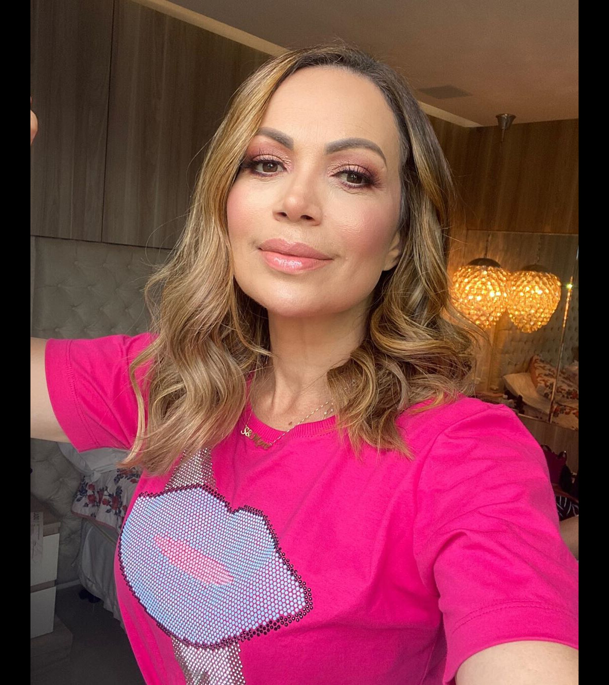 Foto: Solange Almeida agradeceu o carinho de fãs após assumir novo ...