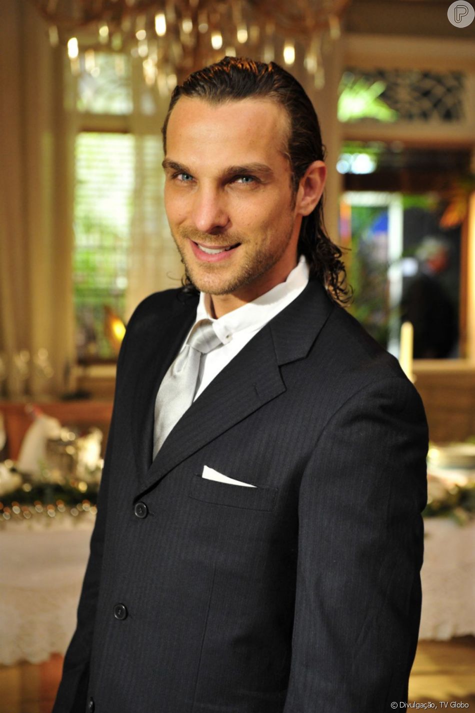 Na novela 'Flor do Caribe' Igor Rickli foi o vilão Alberto - Purepeople