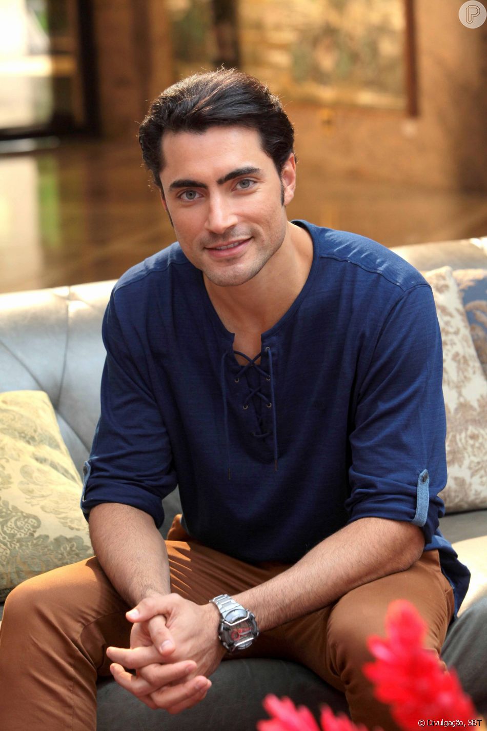 Carlo Porto comemora repercussão da novela 'Carinha de Anjo' três anos ...