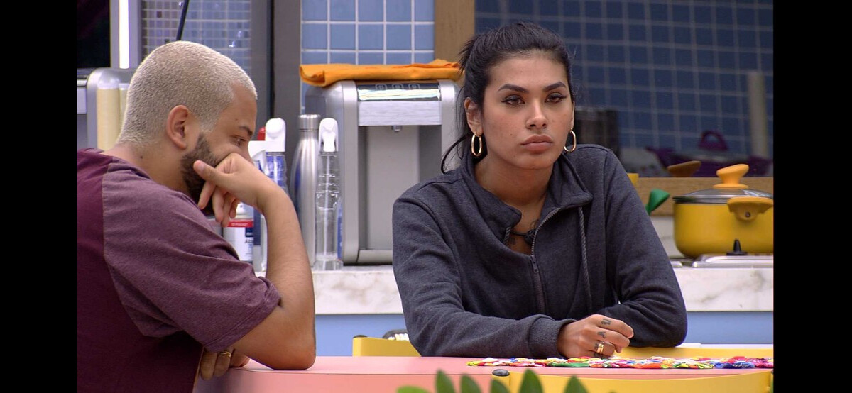 Foto Bbb 21 Projota E Pocah Criticam Karol Conká Por Não Vetar