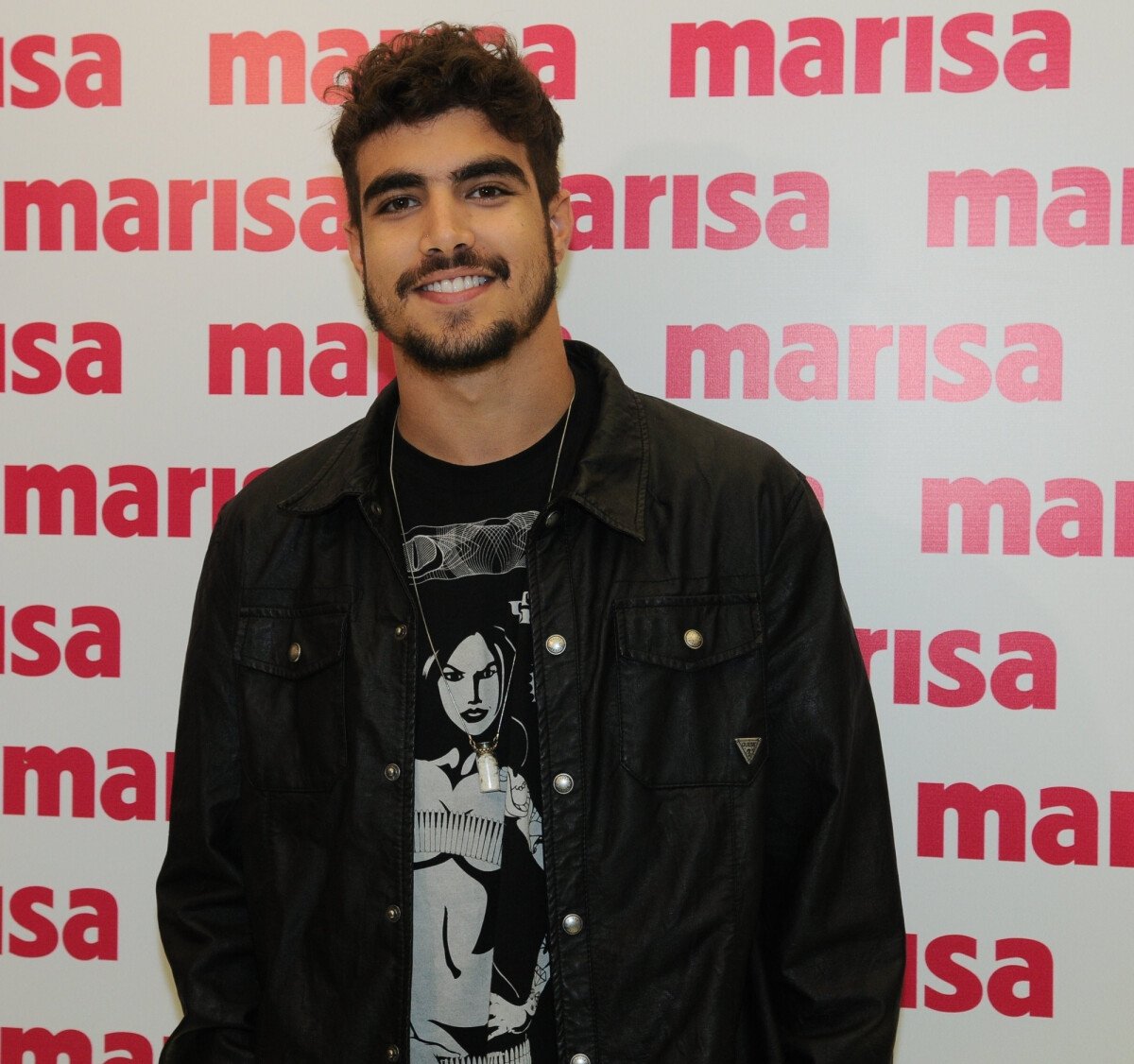 Foto: Caio Castro falou que possui respeito pela Record TV e sempre ...