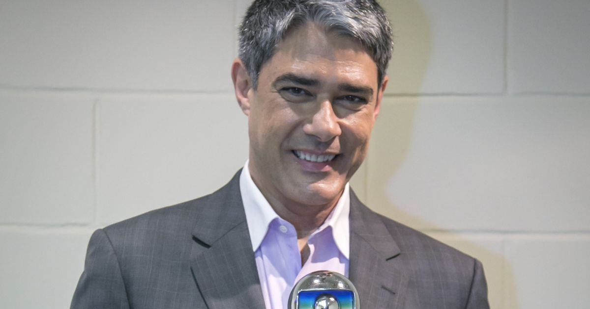 William Bonner voltou de férias em 17 de maio de 2021 - Purepeople