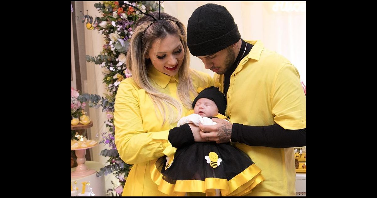 Aos 45 dias, Maria Alice encanta web e mãe Virgínia Fonseca ao tentar ...