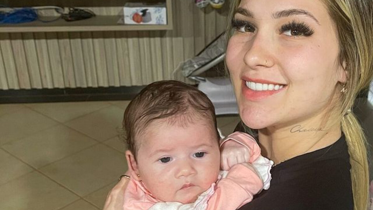 Foto: Virgínia aparece com Maria Alice nos braços e avisa que foto foi ...
