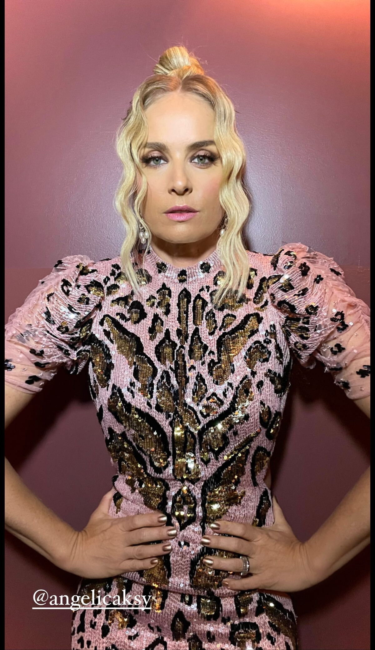 Foto: Maquiagem de Angélica: apresentadora usou batom rosa e olhos ...