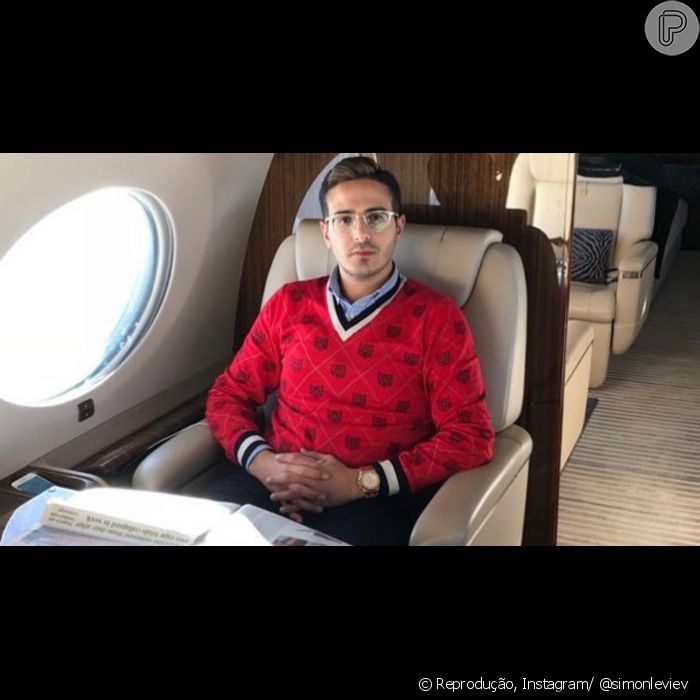 O Golpista Do Tinder Simon Leviev é Processado Por Família Leviev