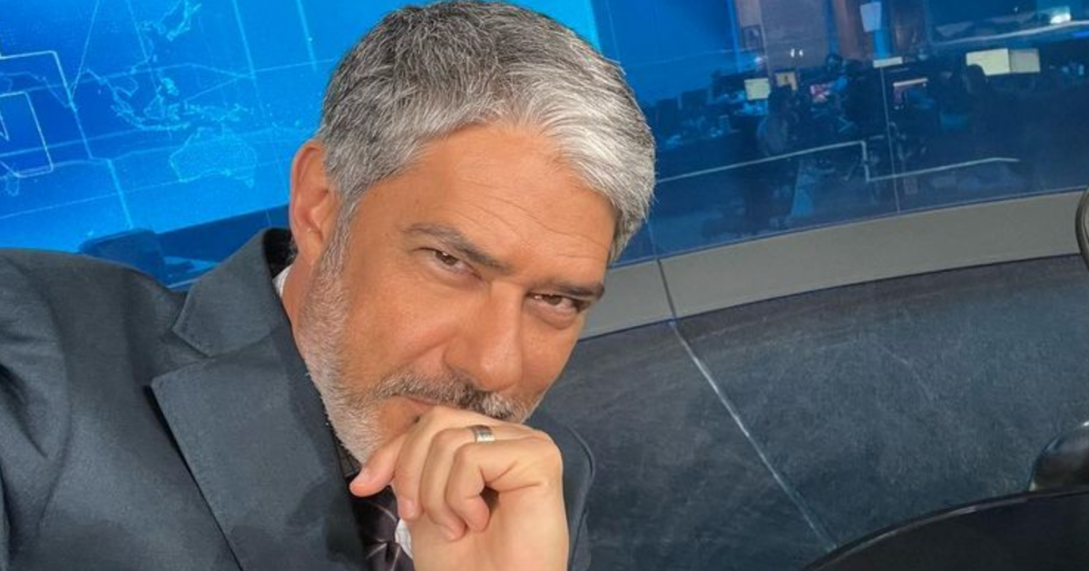 William Bonner adia aposentadoria e renova contrato milionário com a Globo - Purepeople