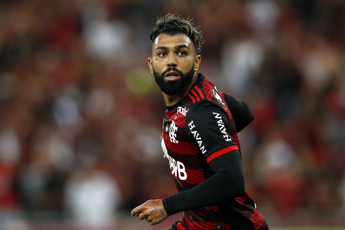Foto: No dia seguinte, Gabigol desfalcou o treino do Flamengo alegando ...